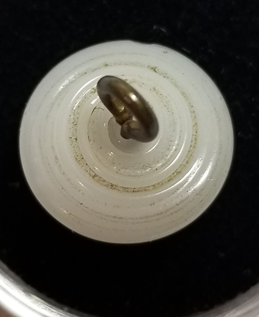 Stratified Coronet side view – Western Regional Button Association